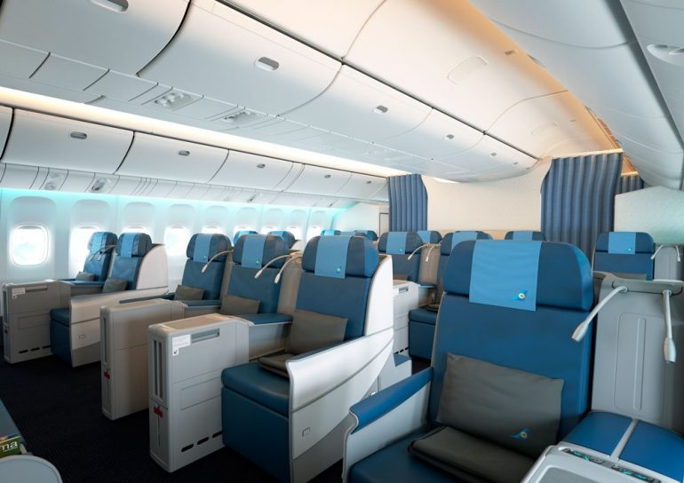 Premier B777 pour UIA